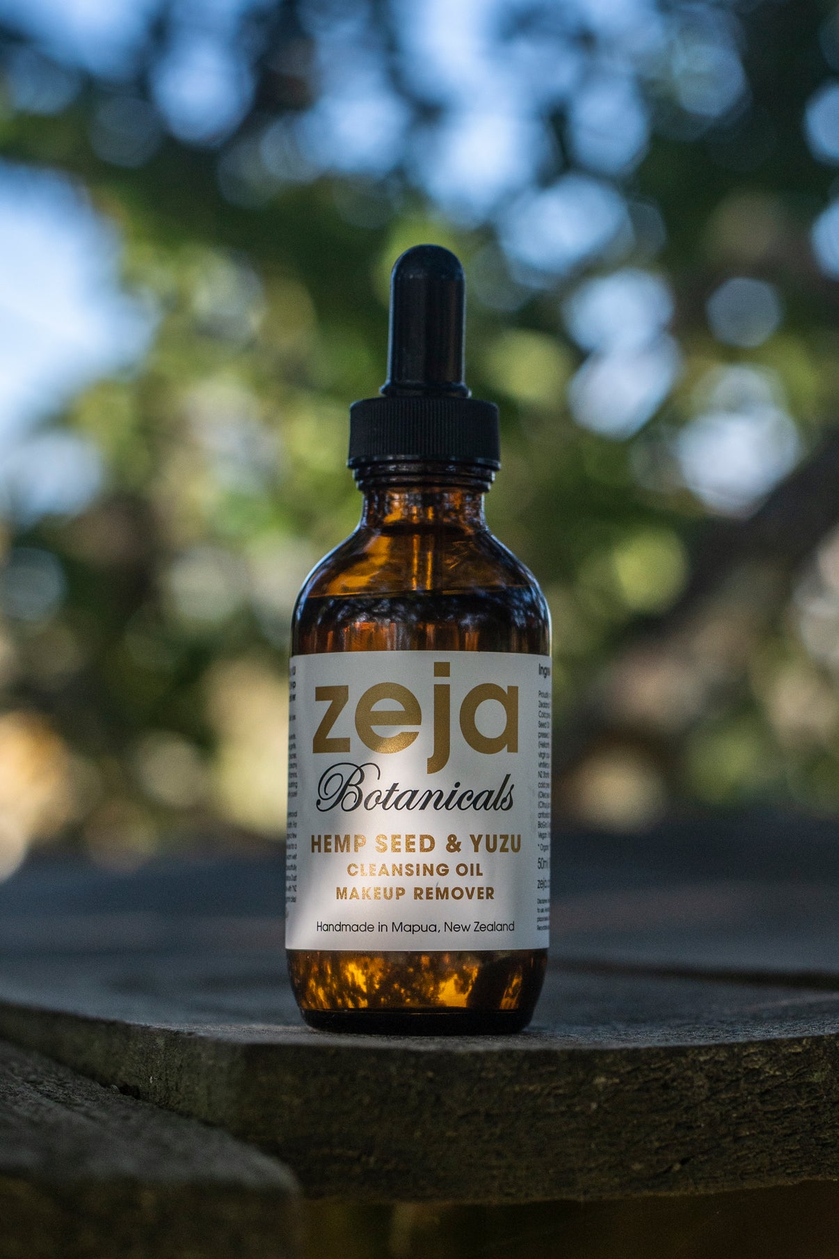 Hemp Seed & Yuzu Cleansing Oil & Make Up Remover – Zeja Skincare